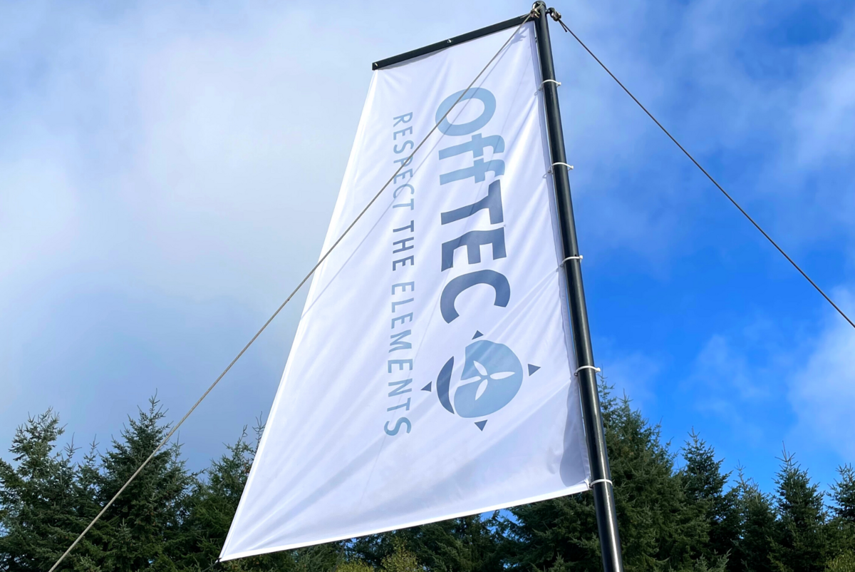 Neues Training für praktische Leckabwehr - Das Leckabwehrboot- OffTEC